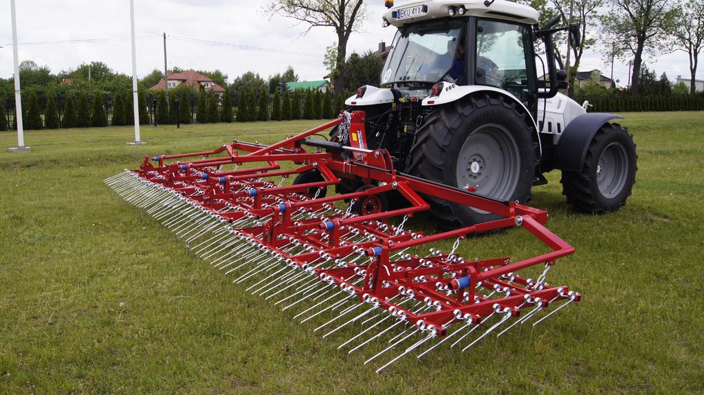 Dominator Striegel - Amselgruber Landtechnik GmbH - Landwirt.com