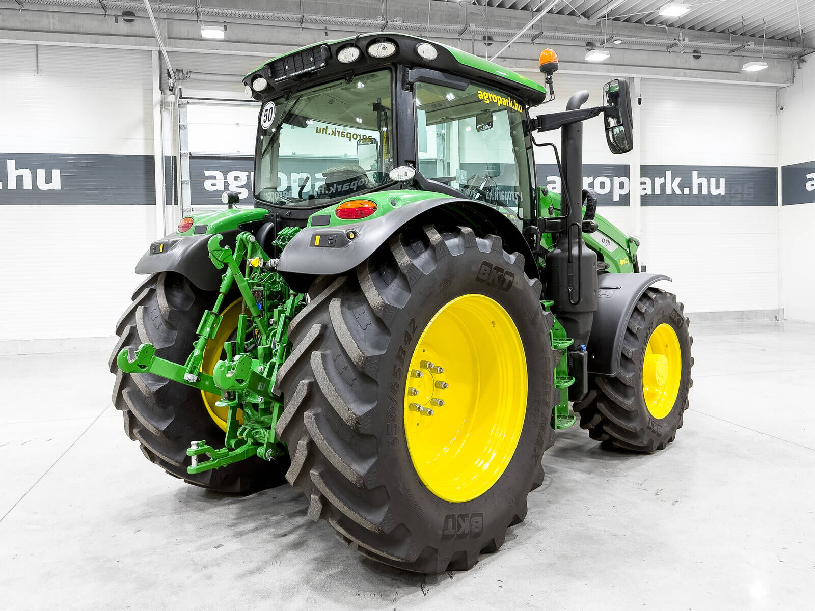 John Deere 6155R tractor, DirectDrive 50 km/h, TLS, HCS, RT, 155 LE ...