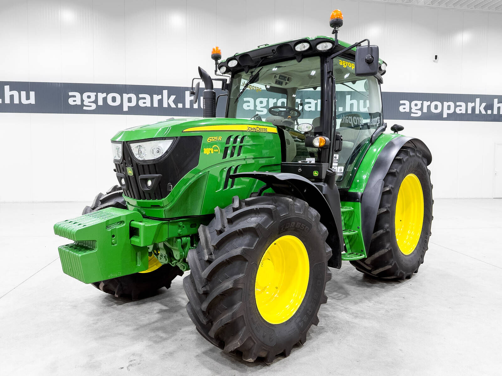 John Deere 6125R - 40 km/h - Landwirt.com