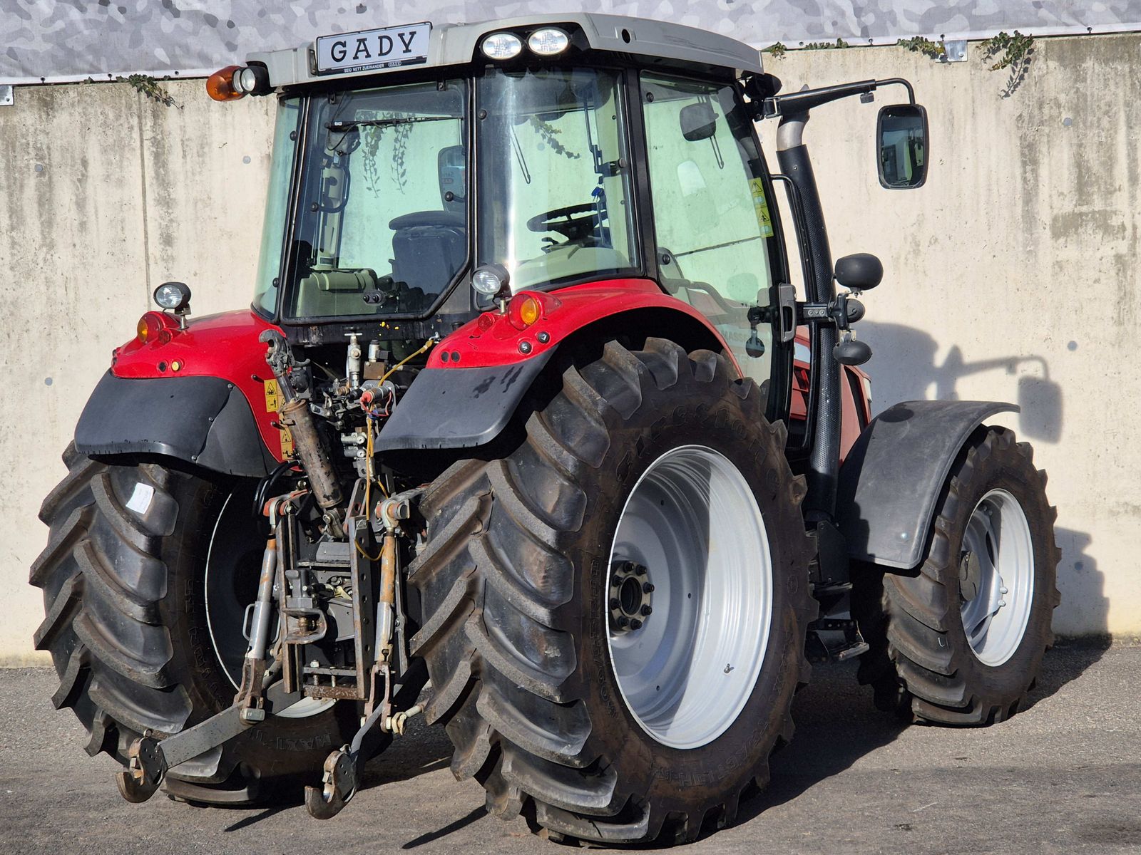 Massey Ferguson MF 5611 Dyna-6 Efficient - Gady Family