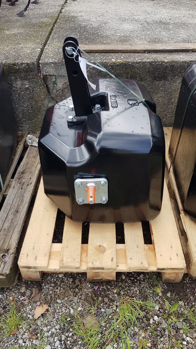 New Holland Frontgewichte 400/650/750/1050/1450 kg - Steinböck-Hauck ...