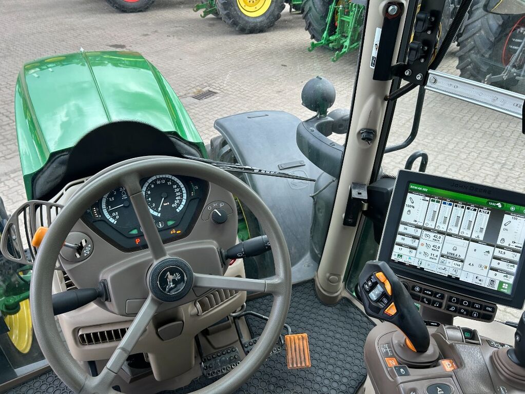 John Deere 6155R, 155 PS, Baujahr 2021 · Landwirt.com