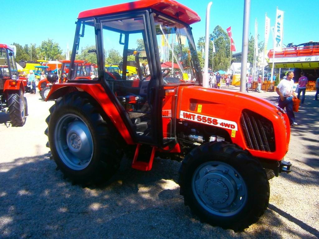IMT Traktor 555 S 4WD - 540 - Landwirt.com
