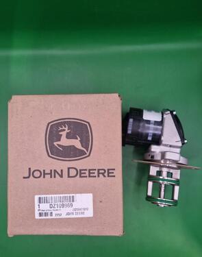 Sonstige DZ109969 // DZ123150 – JOHN DEERE EGR SZELEP OE. · Landwirt.com