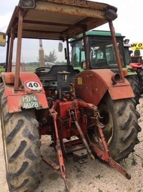 International 733 - AGROS SRL - Landwirt.com